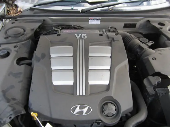 Hyundai Tiburon I 2.7i -M- Silver. Tiburon second hand car parts | New ...