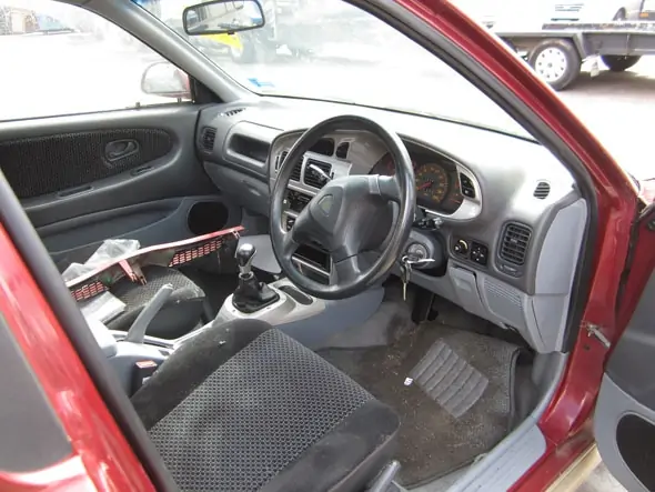 Proton Jumbuck 1.5i -M- Maroon. Jumbuck wreckers | New Model Wreckers