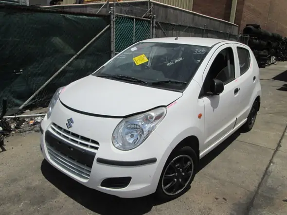 Suzuki Alto 1.0i -M- White. Alto second hand car parts | New Model Wreckers